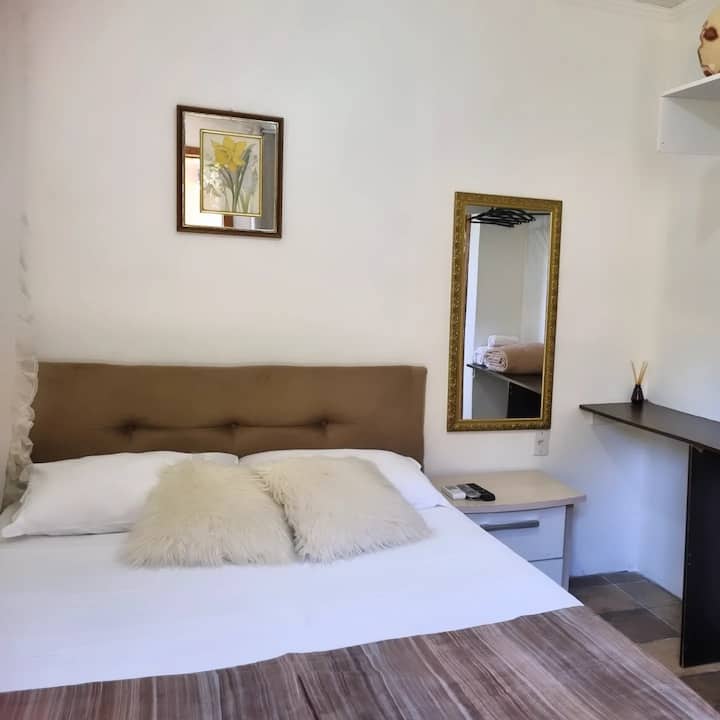 Suíte Para Casal Com Entrada Independente - Gramado