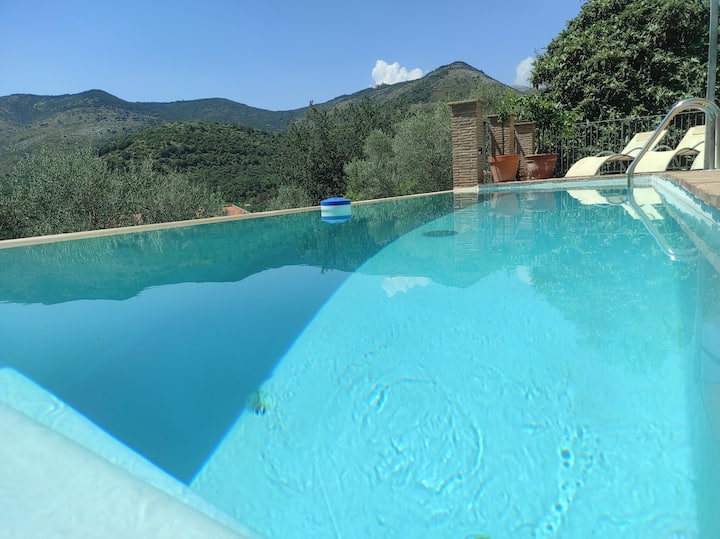Lazzano Country House Con Piscina. Relax E Natura. - Sperlonga