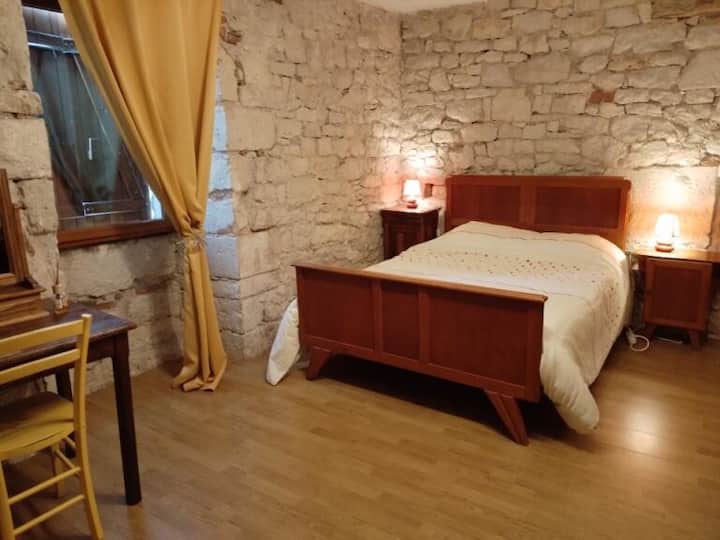 Chez Léon Et Rosa - Saint-Cirq-Lapopie