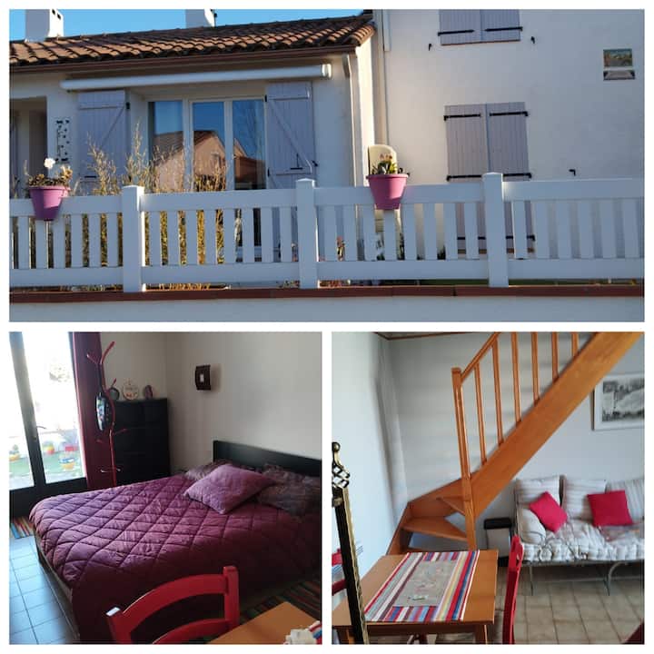Studio Chambres
Entrée Privée
1 à 3 Hôtes - Argelès-sur-Mer