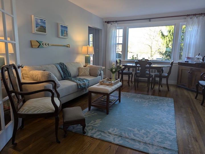 Private Entrance : One Bedroom With Private Bath. - Newport, RI