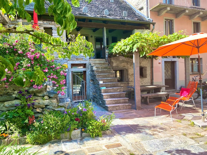 Rustico Anna Maria, Im Maggiatal Nah Von Locarno - Maggiatal
