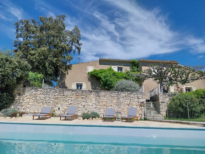 Maison à Ménerbes Avec Magnifique Vue Sur Luberon - Ménerbes