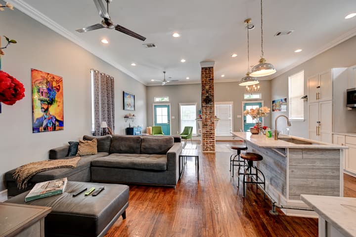 2br Home 1 Block To Streetcar, Near French Quarter - New Orleans, LA