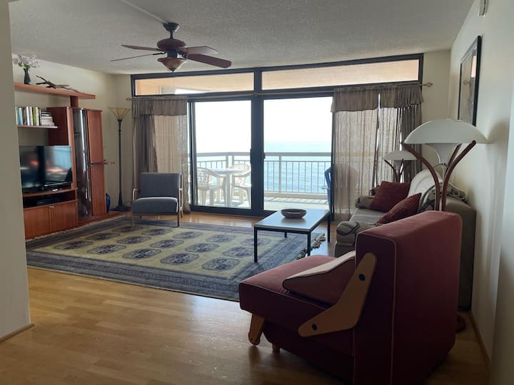 Spacious Direct Oceanfront 1br Condo W/balconies - Ocean City, MD