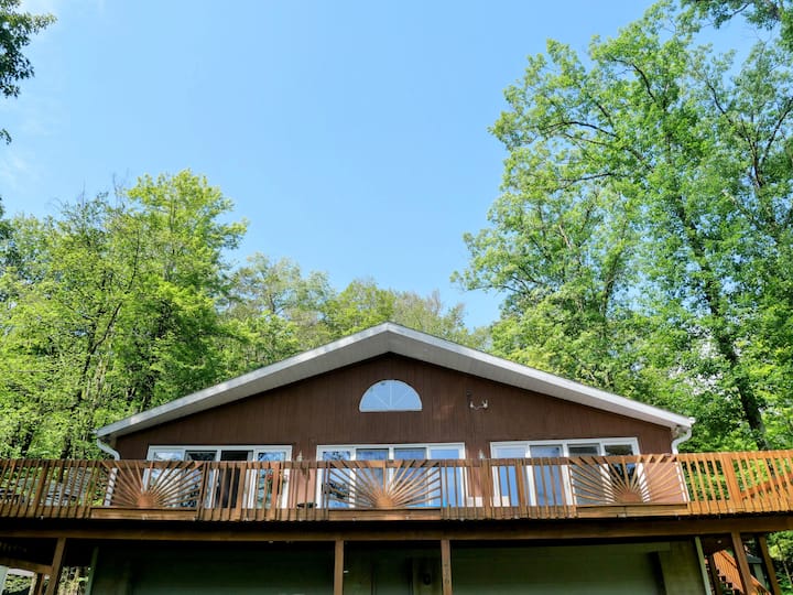 Lake Wallenpaupack Getaway: Steps From The Lake - Lake Wallenpaupack, PA