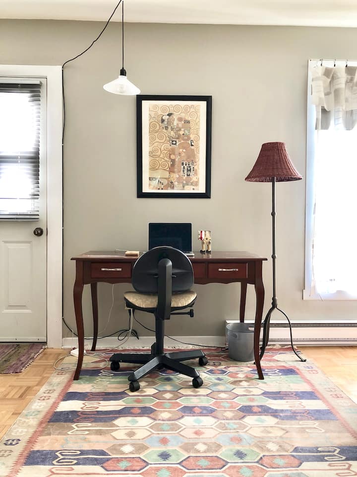 Fabulous Top-floor Duplex, Comfortable Long  Stay - LaSalle