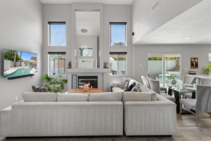 “Tulip Playhouse” 5 Bedrooms 3.5 Bath Pool & Spa - La Quinta, CA