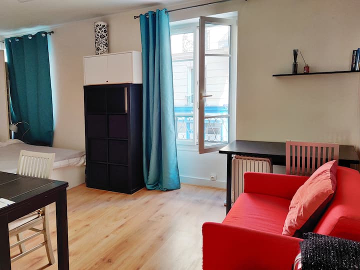 Studio Eiffel Tower, Commerce, Lourmel - Paris