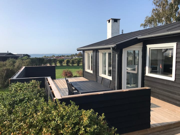 Idunshus - Cozy Guest Cottage Close To The Seaside - Tanska