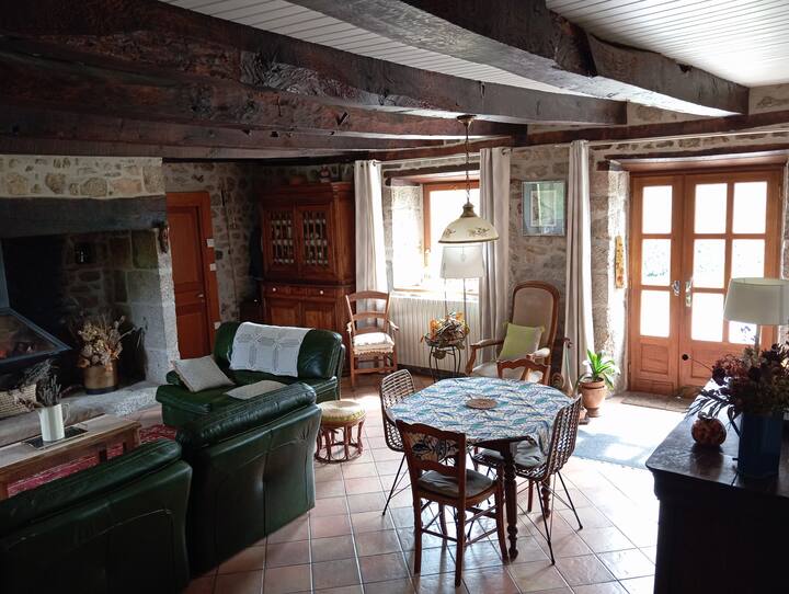 Aux Portes Du Plateau De Millevaches - Corrèze