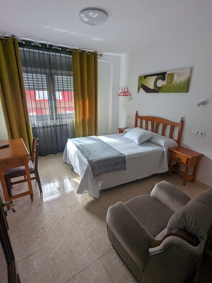 Double Bedroom Perfect For Short Stays - Muxía