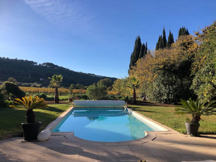 Maison Individuelle De Caractère Calme,  Piscine - Saint-Cyr-sur-Mer