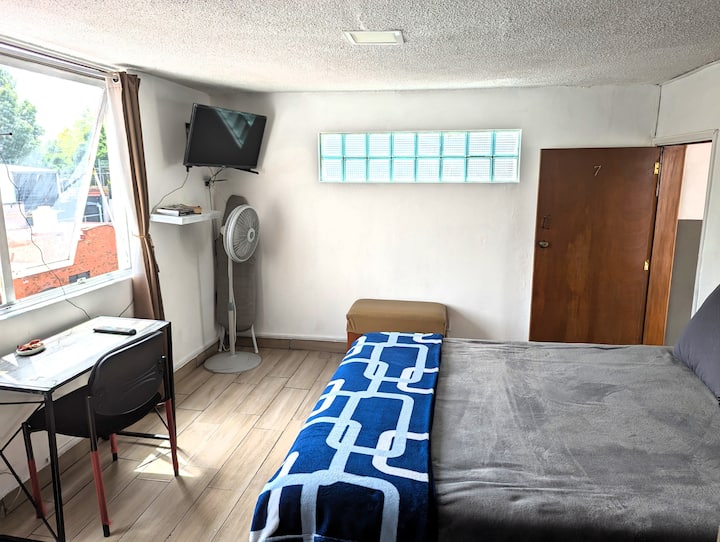 Private Accommodation One Bdrm With Bath Condes@ - Mexico City