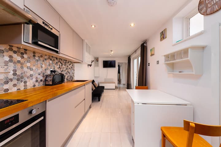 London Zone 2 Upper Holloway Ground 2-bedroom Flat - Londra