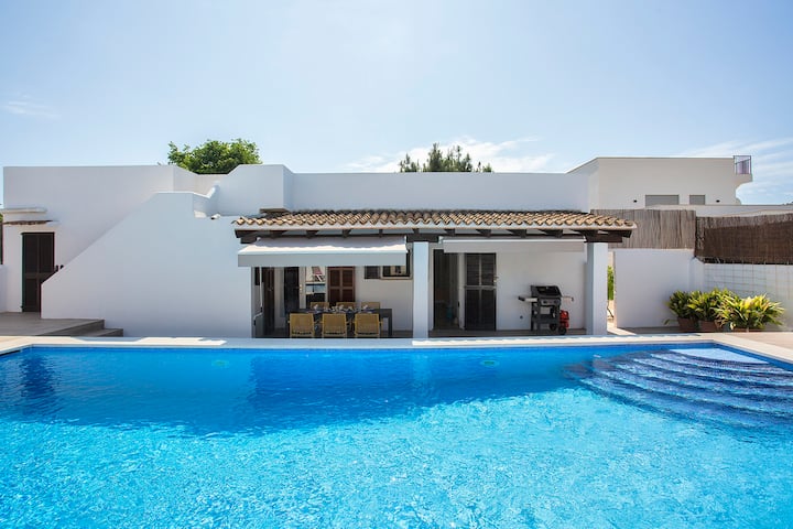 Brand-new Villa With Pool, 500m From The Beach - Sa Coma