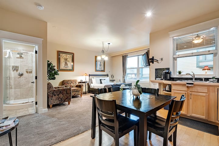 Studio King - B2 (No Pet) - Hillsboro, OR