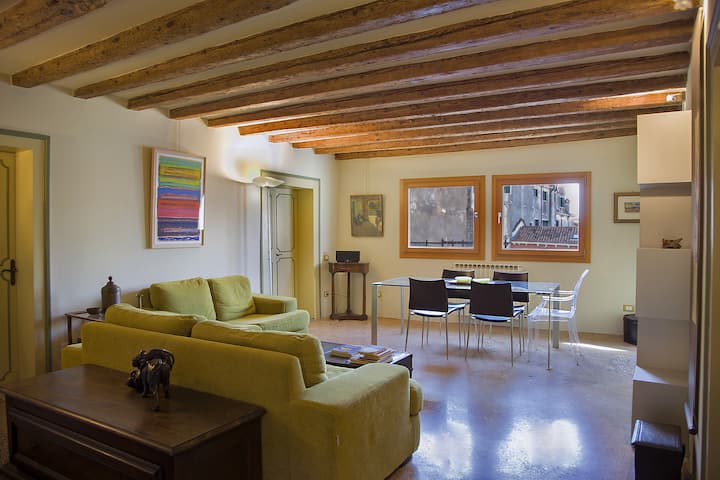 Regina Flat, 300 M From Rialto Bridge, 100 Sqm - Venice