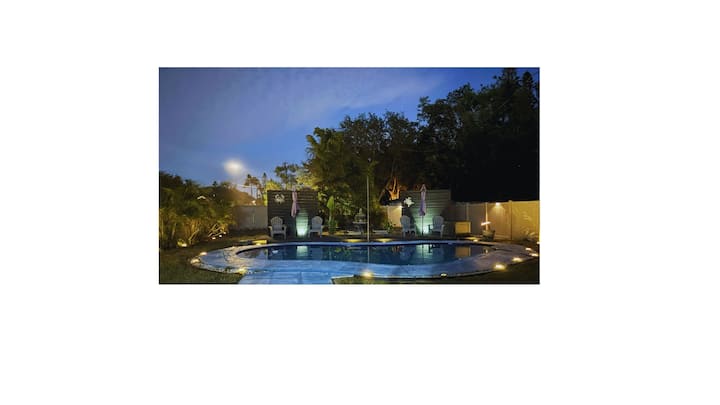 Nita's Paradise - St. Petersburg, FL