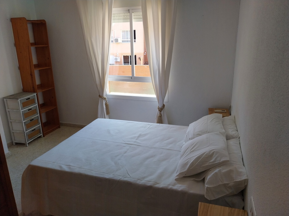 APPARTEMENT PAR SEMAINES (35) AVEC PISCINE À MALAGA - Condos à louer à ...