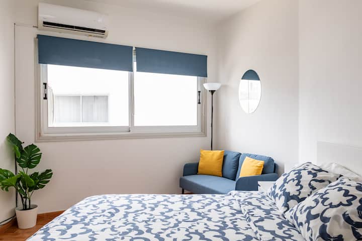 Central & Convenient I City Center_finikudes Beach - Larnaca