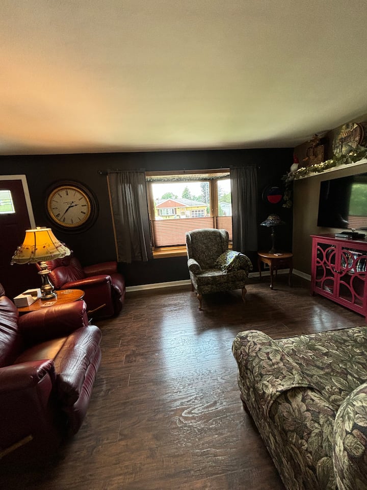 3 Bdrm 2 Bath Ranch In Good Area-15 Min From Eaa. - Fond du Lac, WI