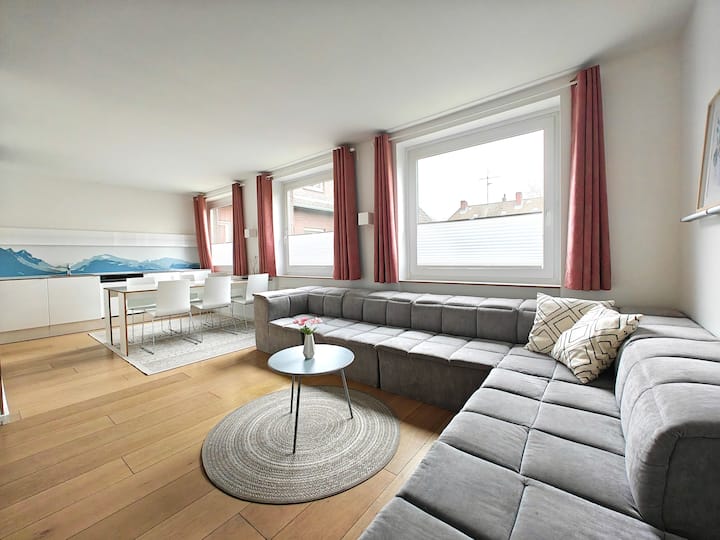 Cosy - Großer Wohnbereich, Nähe Zur Bahn - Hambourg
