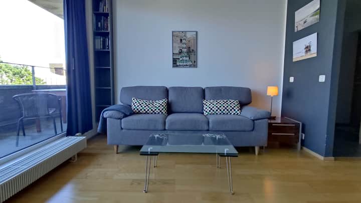 Cosy Modern Flat, 5 Minute Walk To Old Town - Tallinna