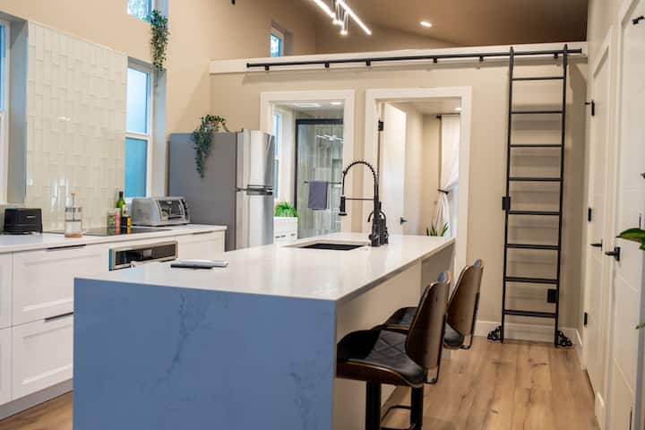 Historic Cottage At The Park - Salt Lake City, UT