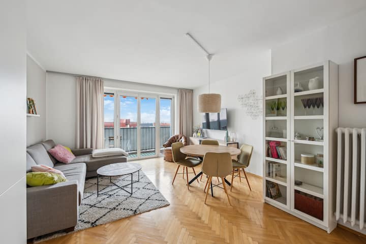 Central Park-side Apartment - 2br- Free Parking - Graz