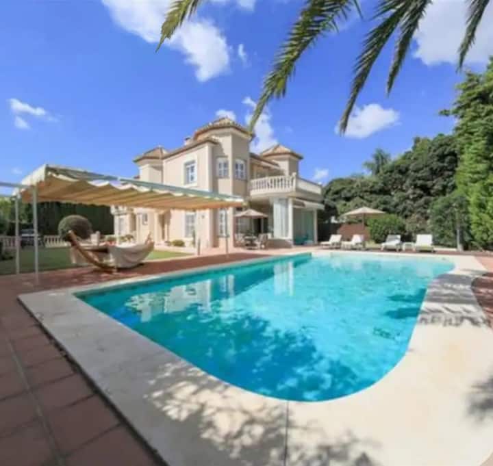 Coastal Family Home - Marbella