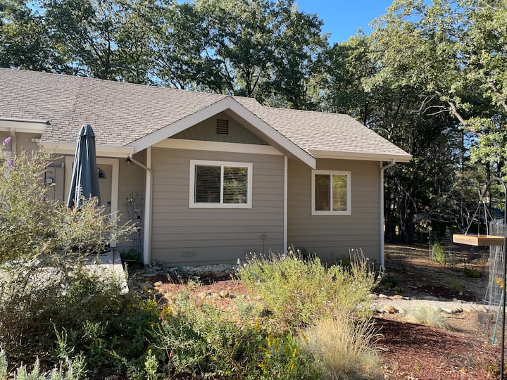 Near Rollins Lake, With Full Kitchen! - Rollins Lake, Grass Valley