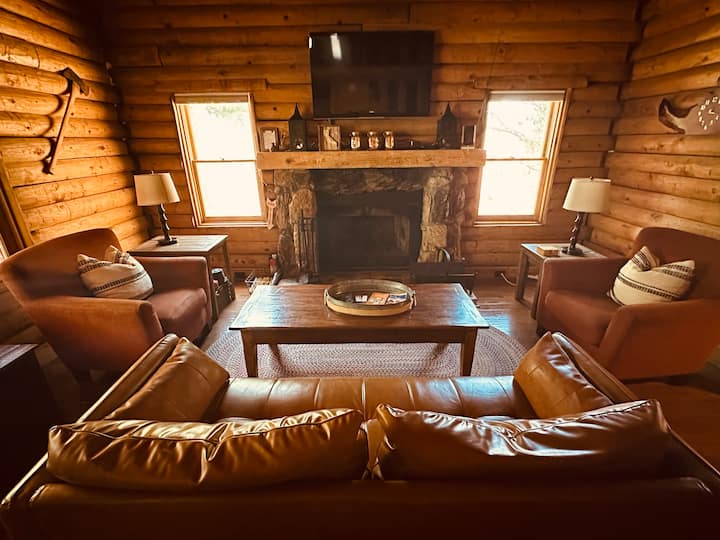Cozy Idyllwild Log Cabin W/ A/c & Ev Charger - Idyllwild-Pine Cove, CA