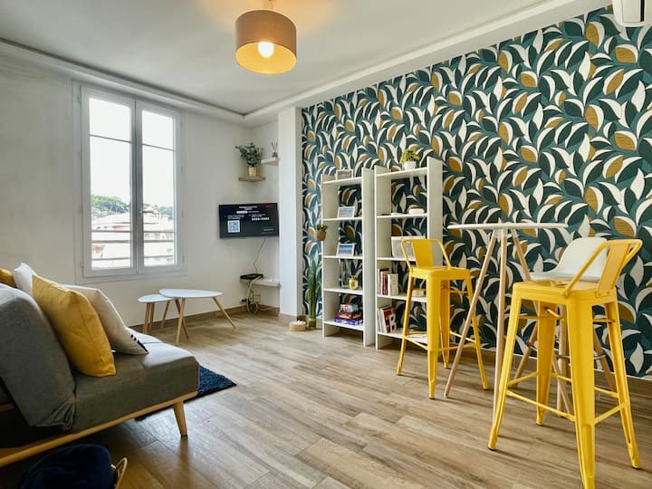 Sk-024 Joli Appartement Climatisé Au Port De Nice - Nice