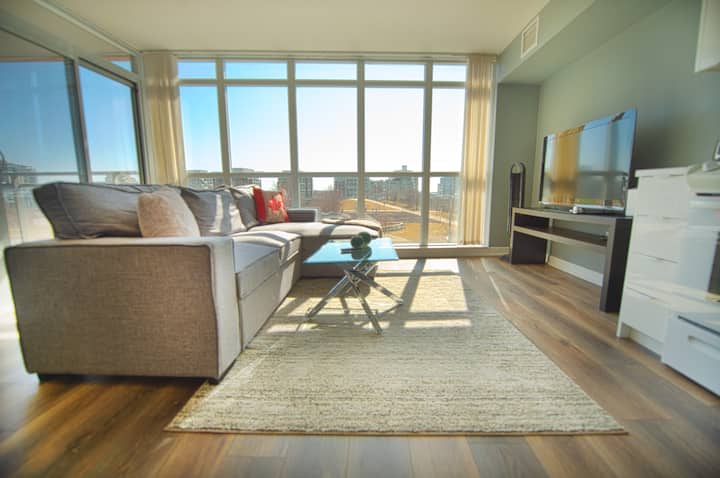 Cozy Toronto Condo, Great Location, 1 Free Parking - Toronto