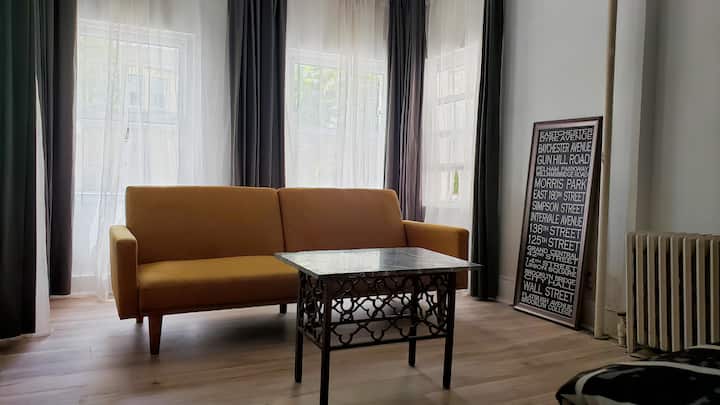 Private, Quiet, Suite Space In Victorian Brooklyn! - Brooklyn