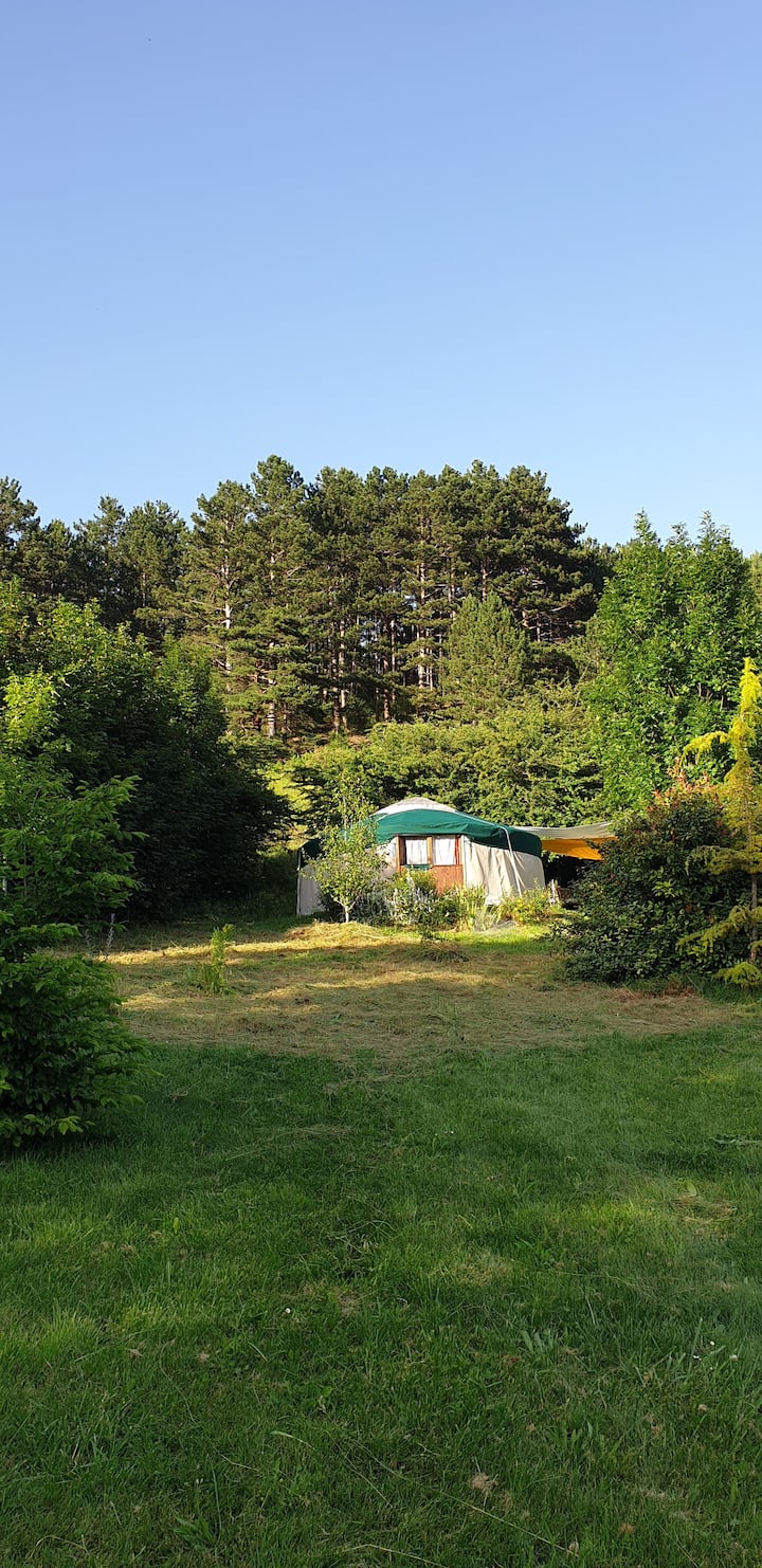 Yourte Dans Un Espace  Nature à 7kms De Die - Die