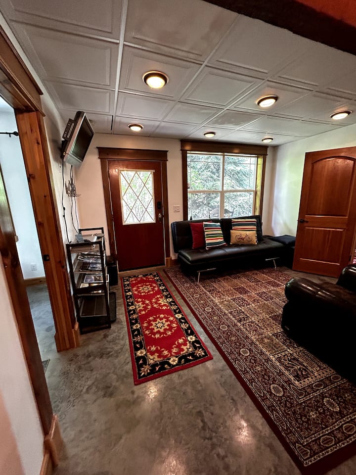 Forested Private Retreat Near Lake, Whitefish. - Whitefish, MT