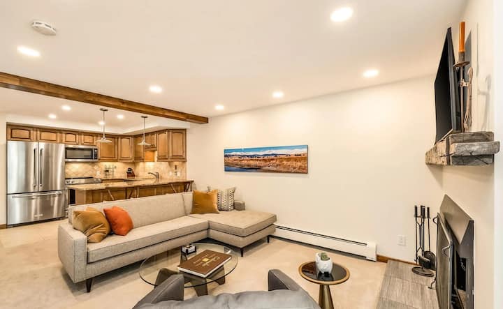 Upscale Couple Retreat - Mtn Views Mins To Village - Vail, CO