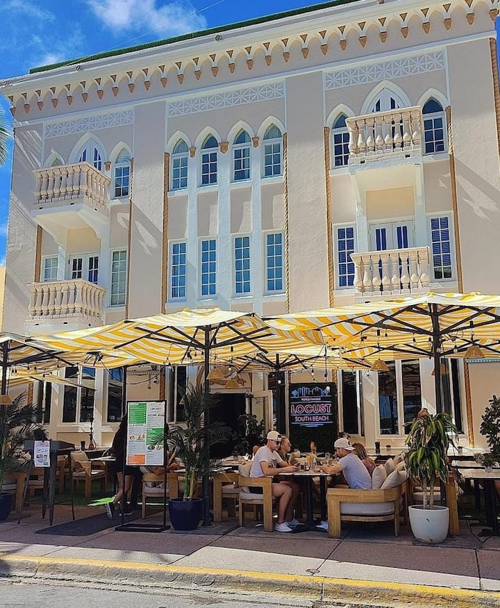 918 Ocean Drive Beach Pad - Miami Beach