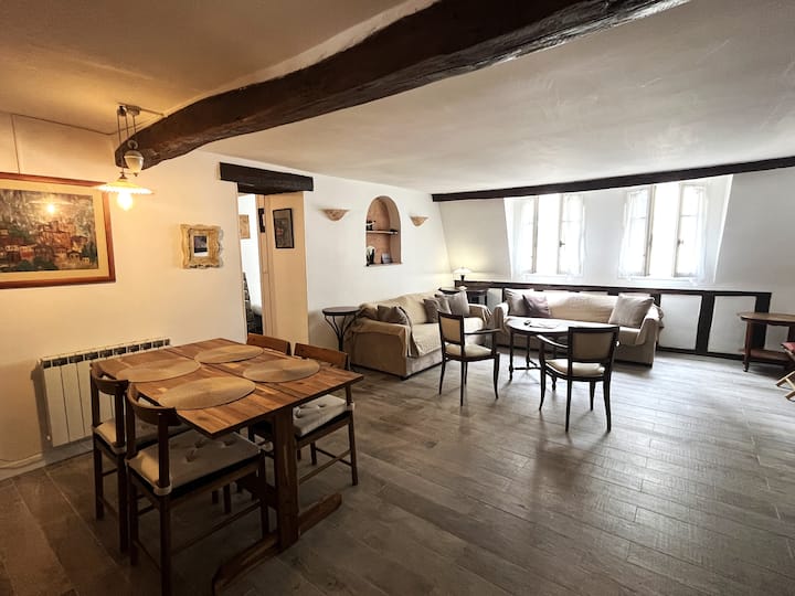 Typical Marais 3 Bedroom Next To Beaubourg - Paris 1er Arrondissement