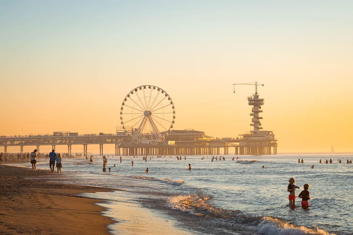 Spacious Beach-home - Den Haag