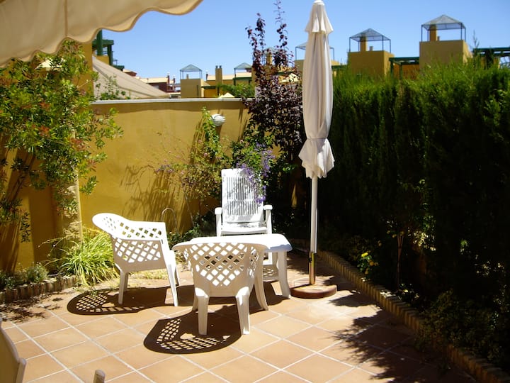 Luminosa Casa En C.ballena Urbanización Tartessos - Chipiona