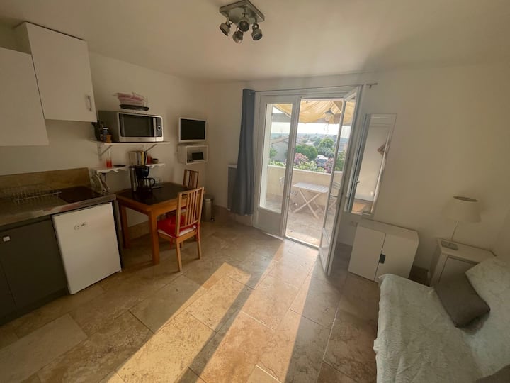 Studio Grand Balcon Vue Mer à 2 Mins De La Plage - Sausset-les-Pins
