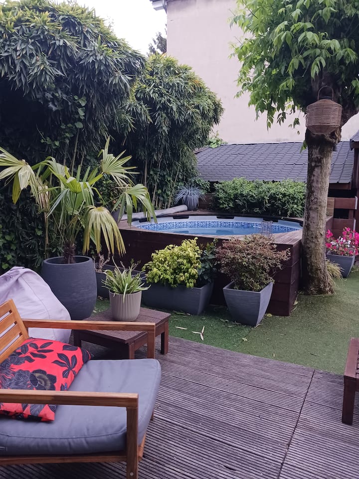 Duplex En Rez De Jardin Ac Piscine - Grenoble