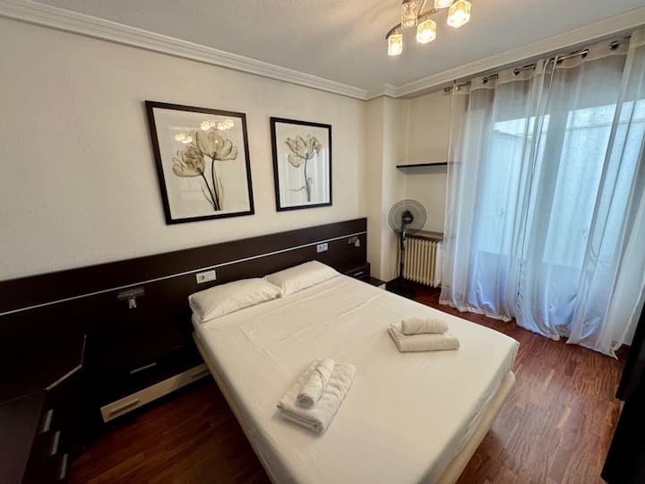 Apartamento Reyes De España / Free Parking & Wi Fi - Salamanca, Spain