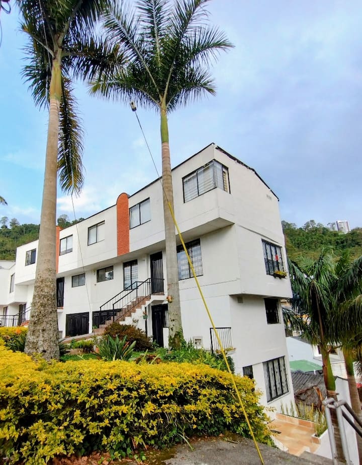 Acogedor Apartamento Amoblado Manizales - Manizales