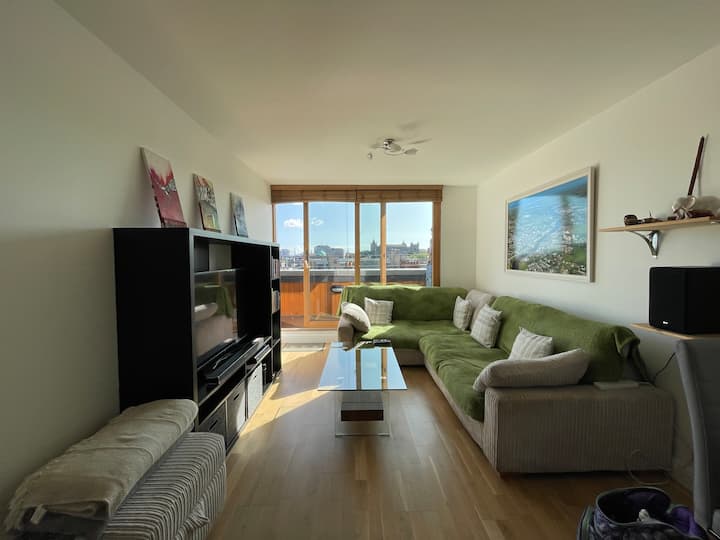 Top Floor Apartment | Amazing Views | City Centre - Dublin
