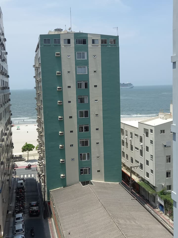 Pé Na Areia, 1 Quarto Com Garagem E 02 Ares Splits - Balneario Camboriú