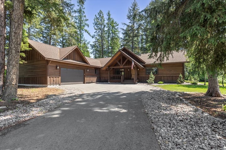 Rustic Montana Luxury - Kalispell, MT